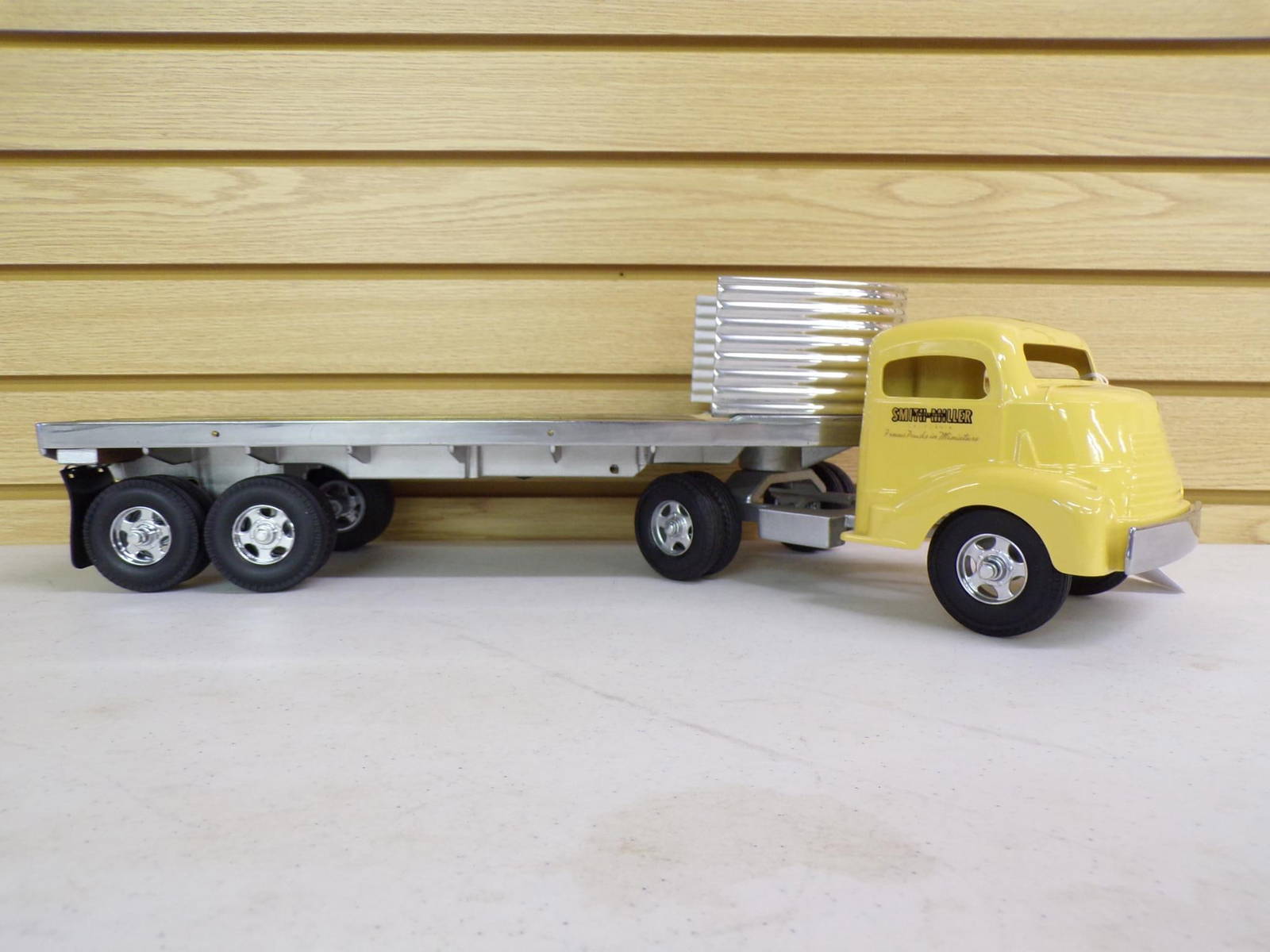 Smitty Toys Smith-miller 211l Gmc Tractor Trailer Auction