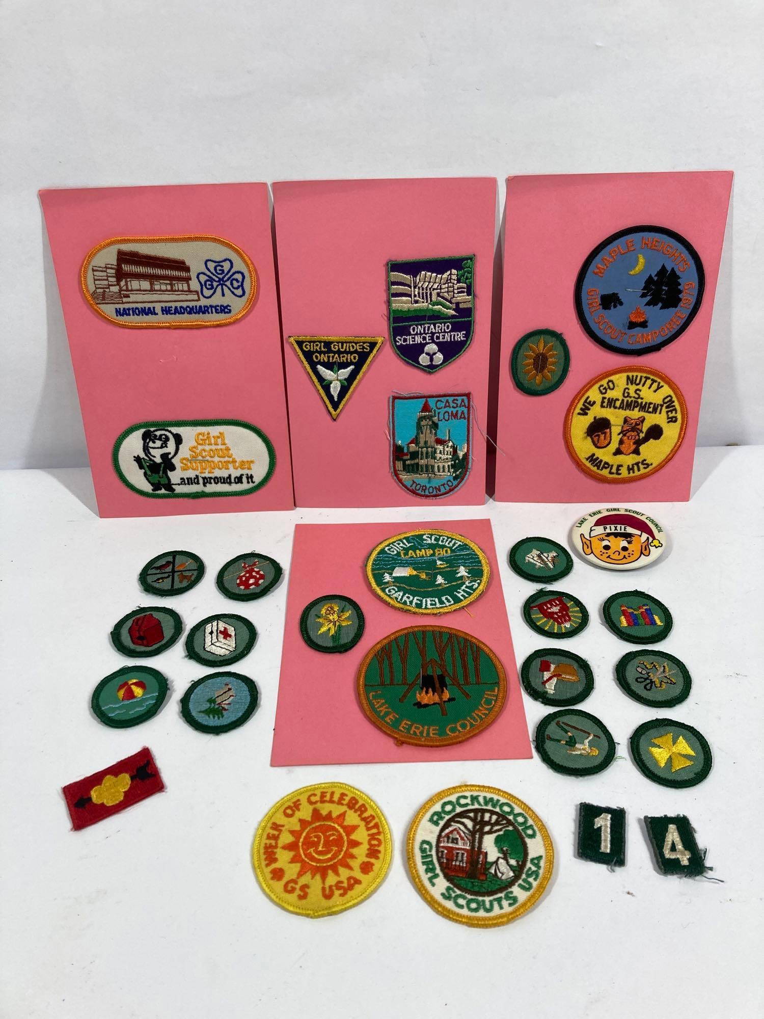 27 Pc Vintage Girl Scout Patch Collection Auction