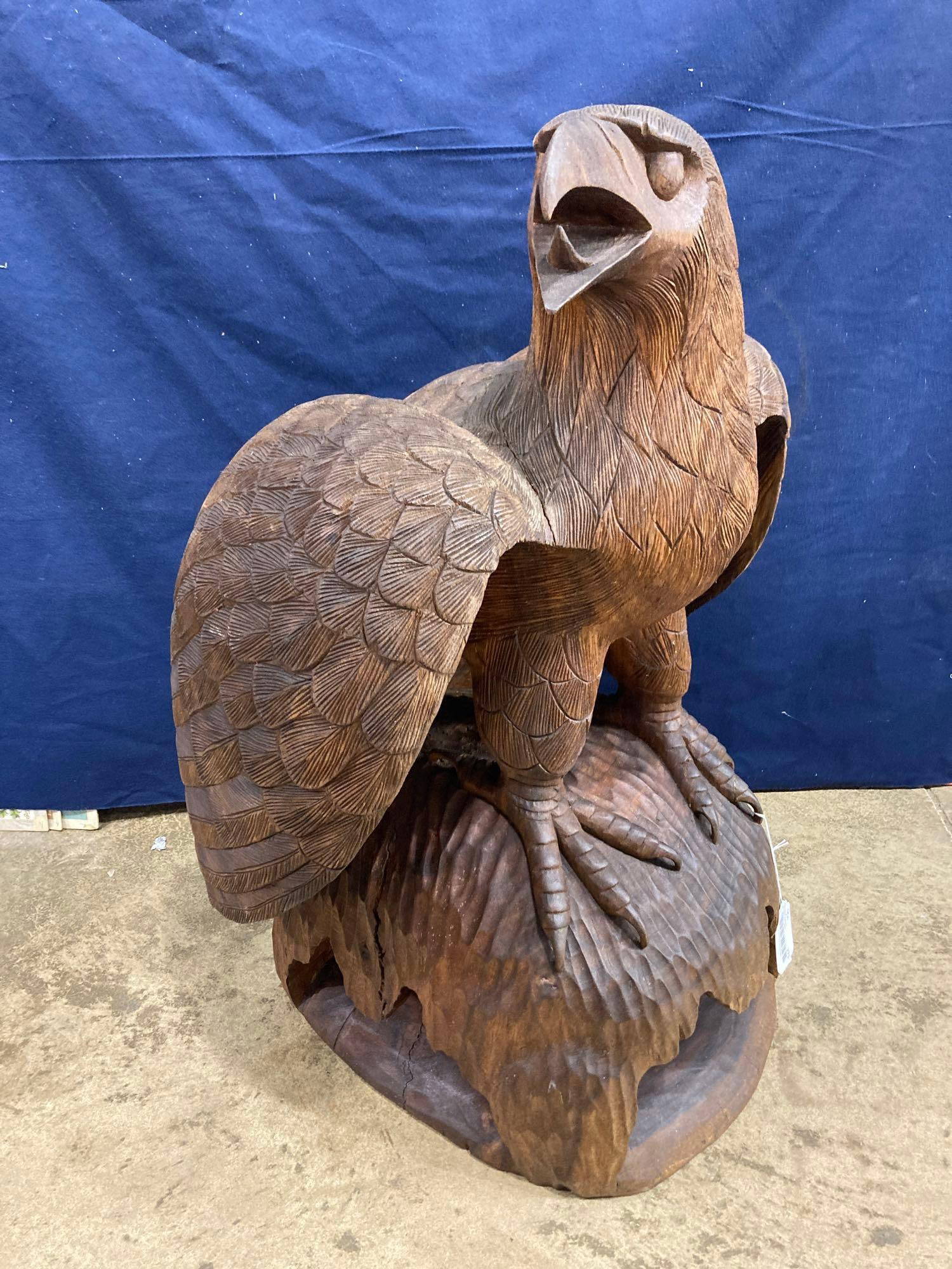 Spectacular Large Carved Eagle (1 Pc Of Wood) Auction