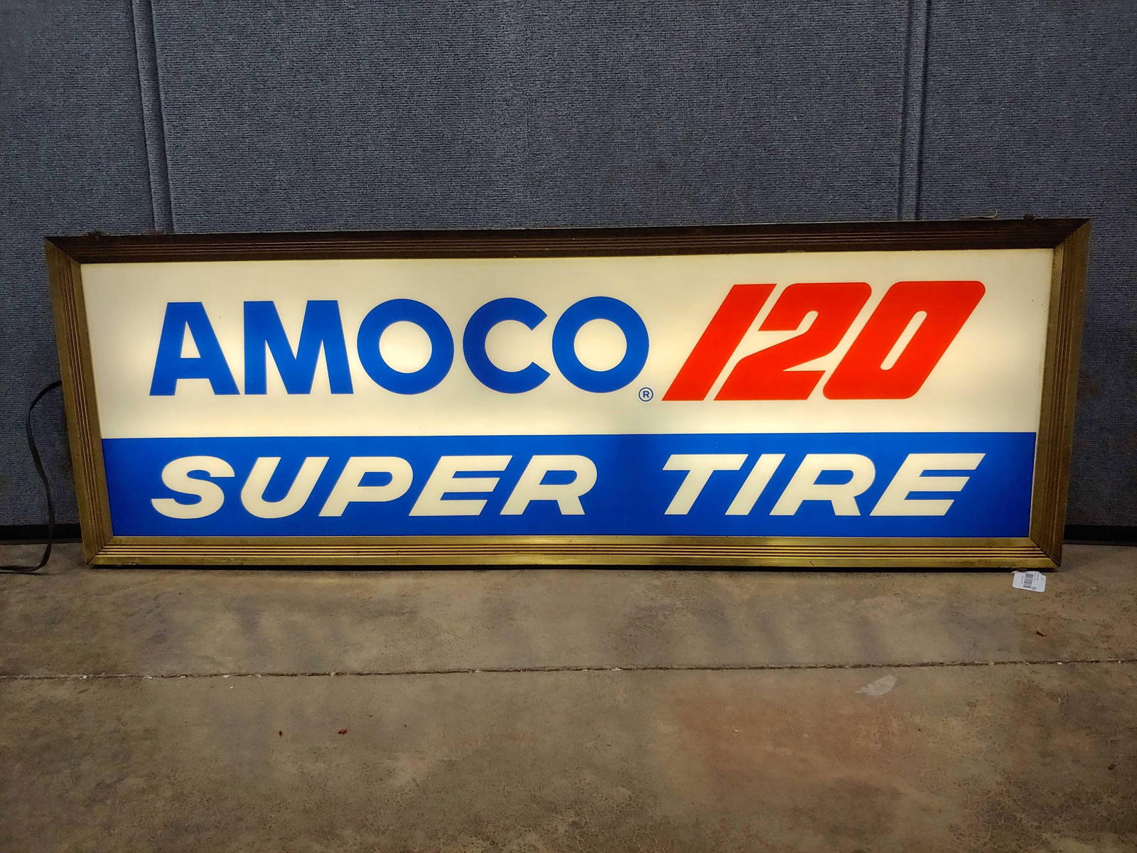 Amoco 120 Super Tire Lighted Sign Auction