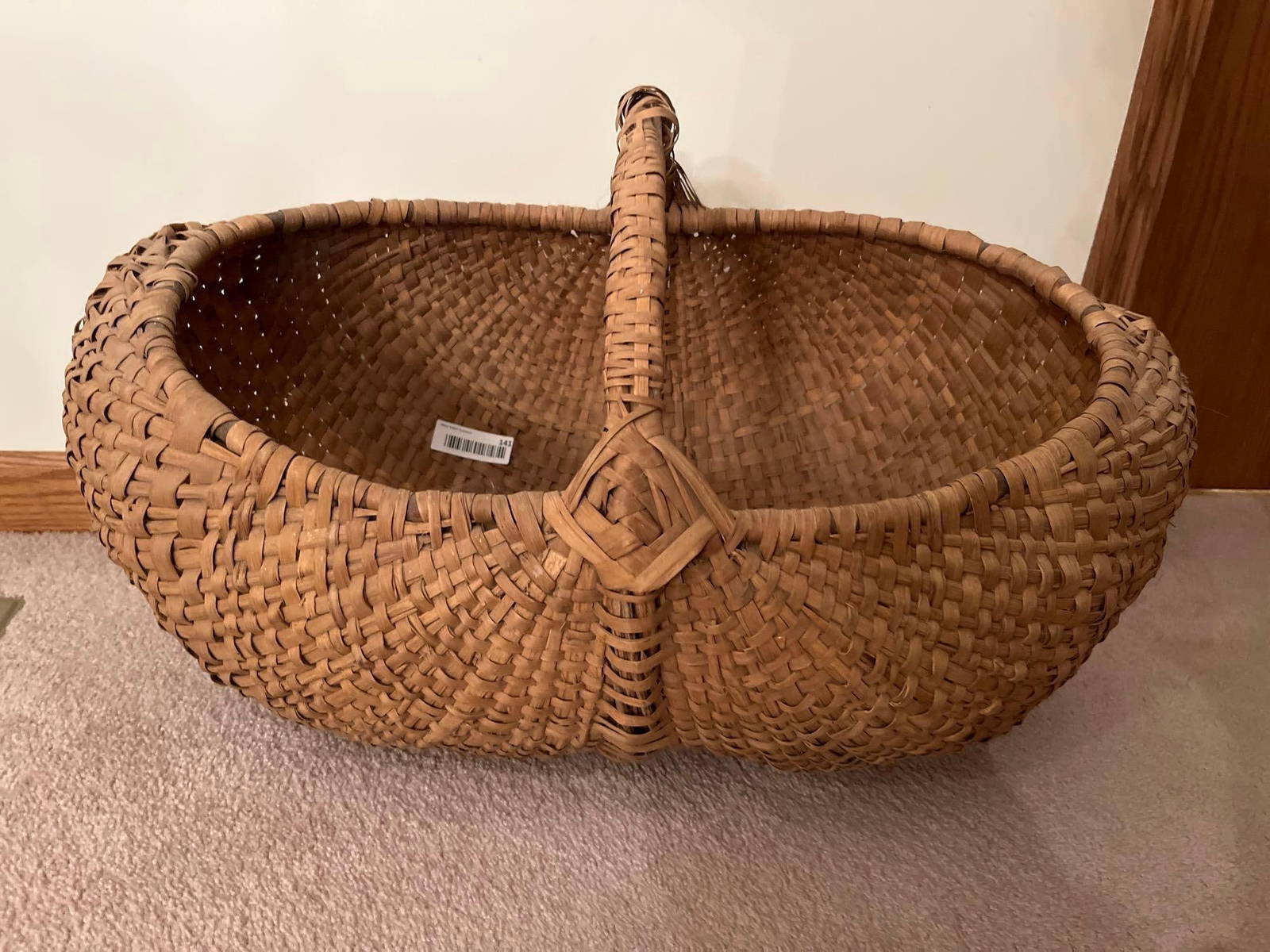 Large Primitive Market Basket Auction