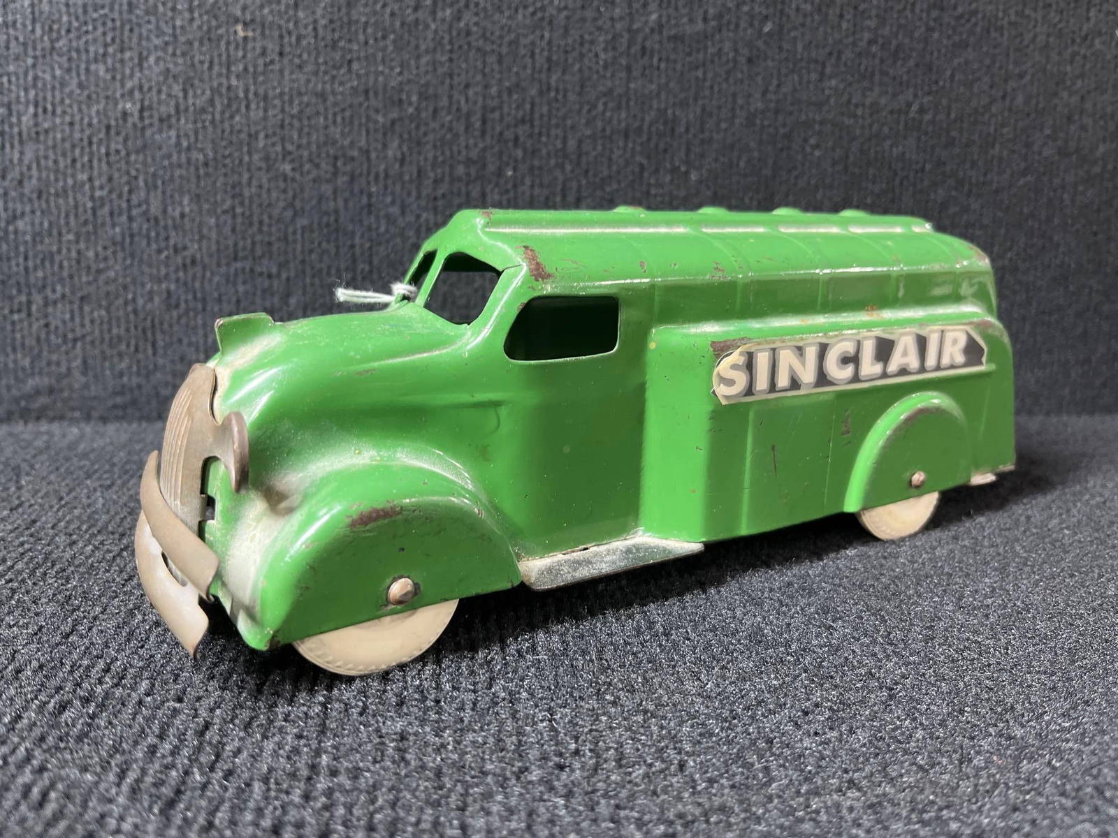 Marx Pressed Steel Sinclair Tanker Truck Auction