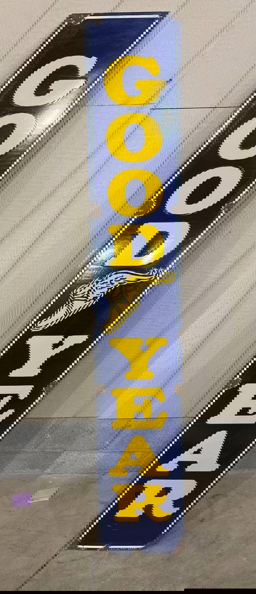 Ssp Goodyear Vertical Sign Auction