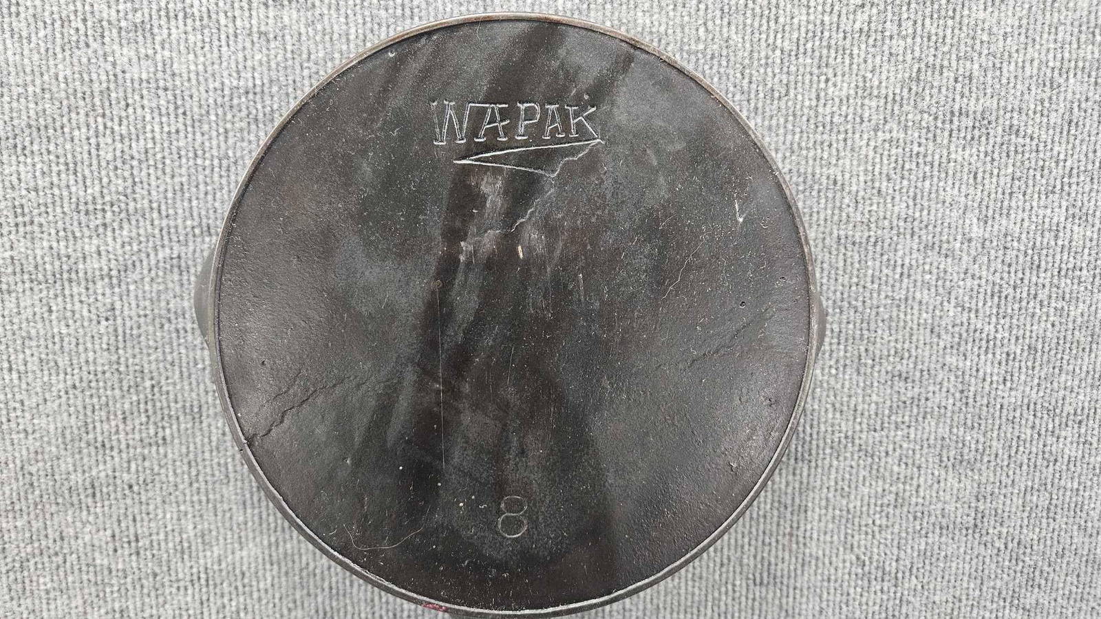 Wapak #8 Cast Iron Skillet Auction