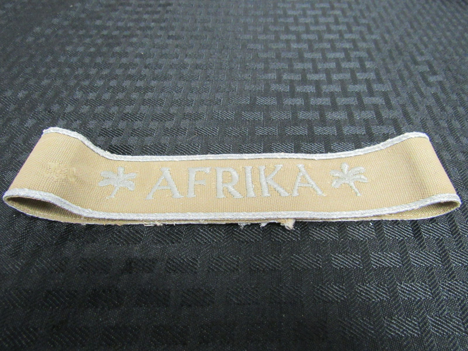 Wwii German Afrika Korps Arm Band With Embroidered Palm