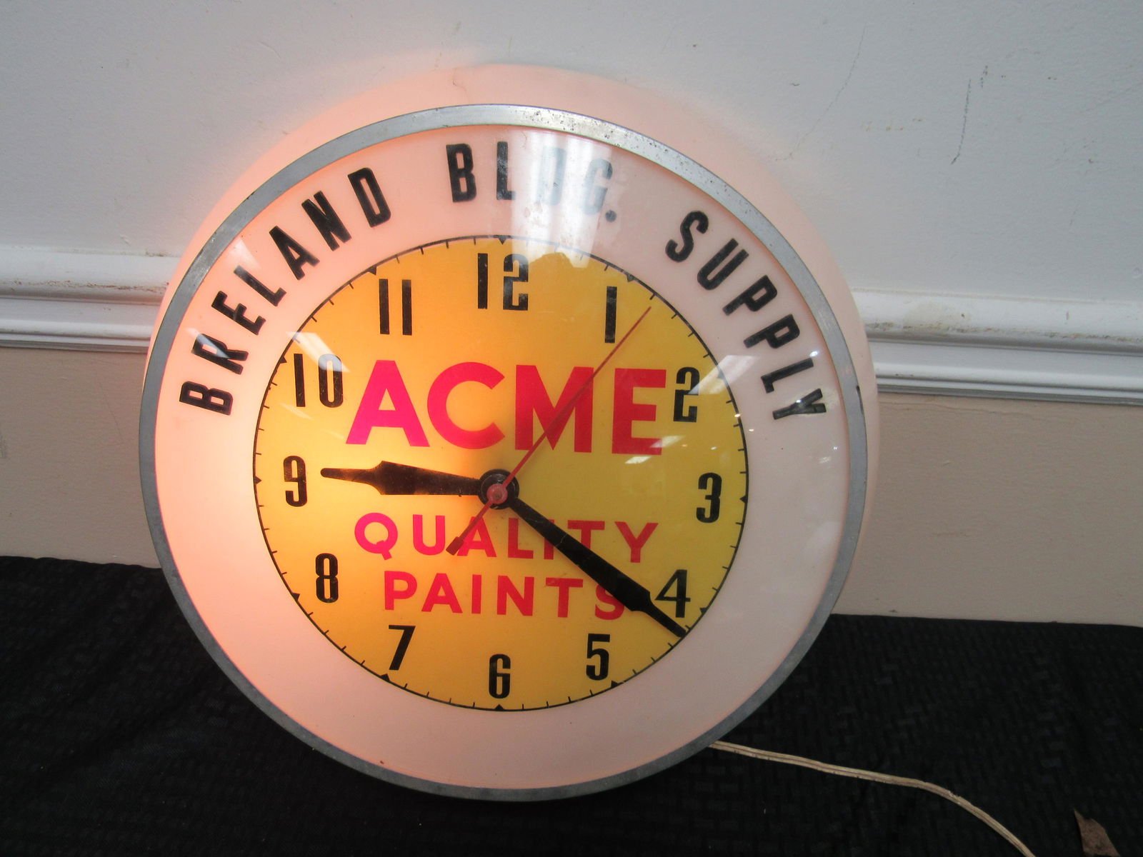 Synchron Acme Paint Lighted Clock - Dec 19, 2020 | Ole Hound Auction ...
