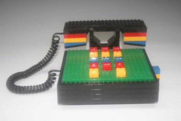 18: Vintage Tyco Industries Lego Phone