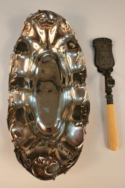 Nouveau Platter & Victorian Pastry Server Silver