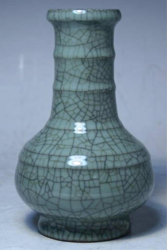 Chinese Guan Ware Vase Song Dynasty
