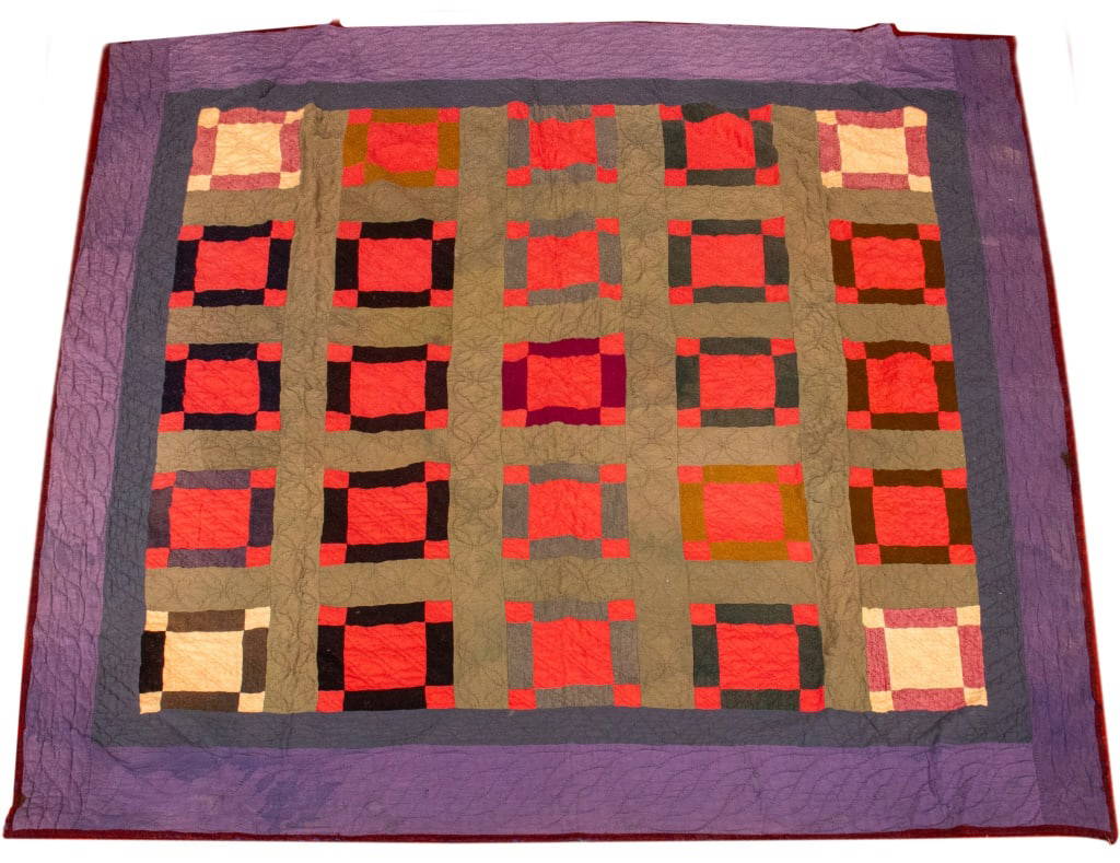 Amish Square Pattern Cotton Quilt, 20th C. Auction