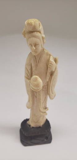 Antique Hand Carved Ivory Chinese Figurine