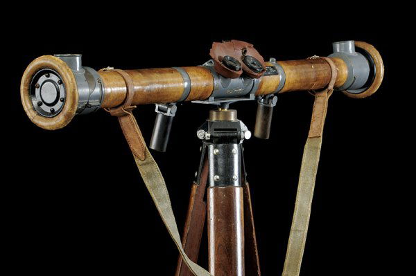 402: A "Tipo F.T.27" navy rangefinder