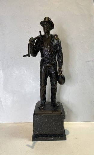 Bronze Of Farmer With Scythe By Hans Rieder,c1900