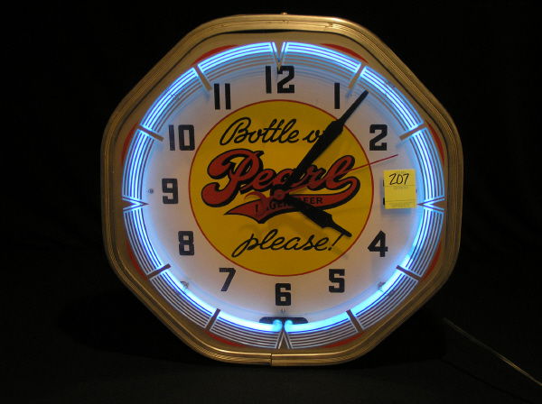 207: Pearl Beer Neon Clock - Oct 14, 2006 | Burley Auction Group in TX