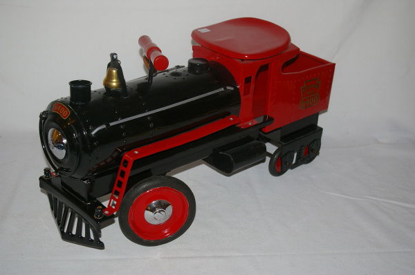 2035: Pressed Steel Keystone 6400 Ride On Train Toy