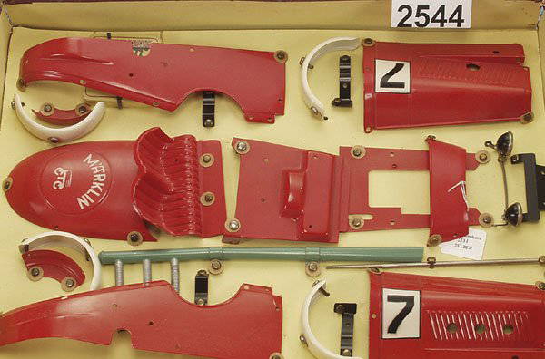 2544: 1 MARKLIN Rennwagen-Karosserie Nr. 1107 R - May 13, 2006 ...