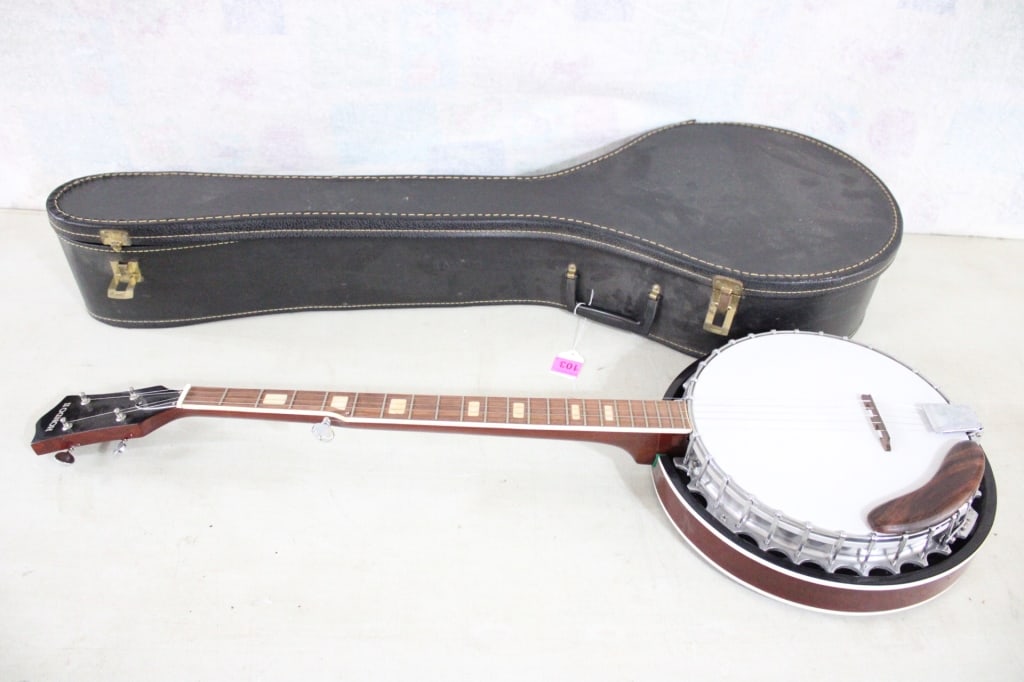 Hondo Ii Five String Banjo In Case Auction