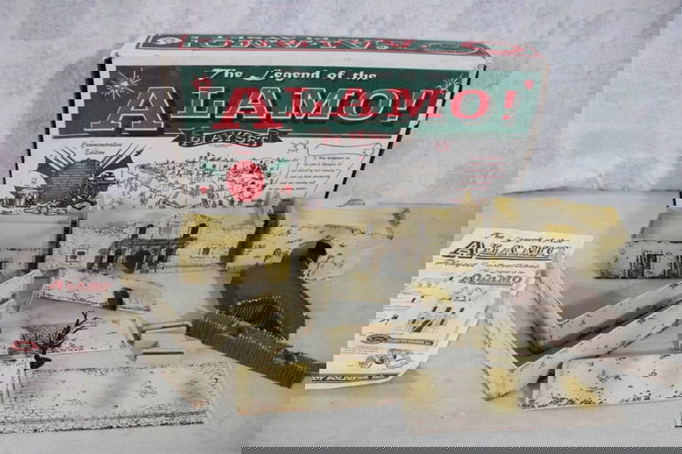 Alamo Classic Toy Soldier Play Set In Box