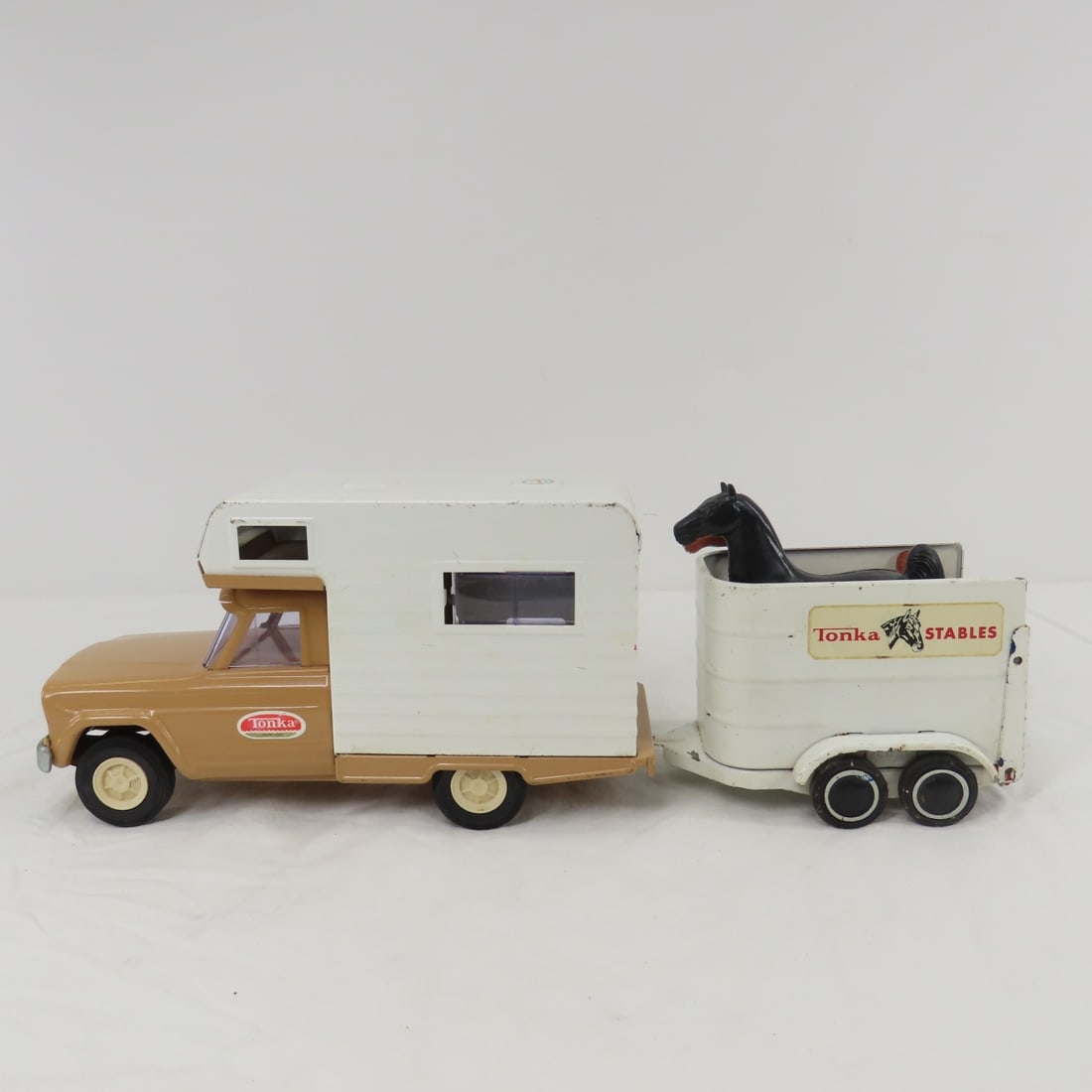 Mini-tonka Stables Trailer With Horses & Truck Auction