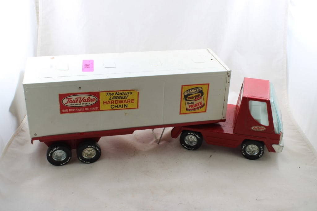 Nylint Semi Truck & Trailer True-value Hardware Auction