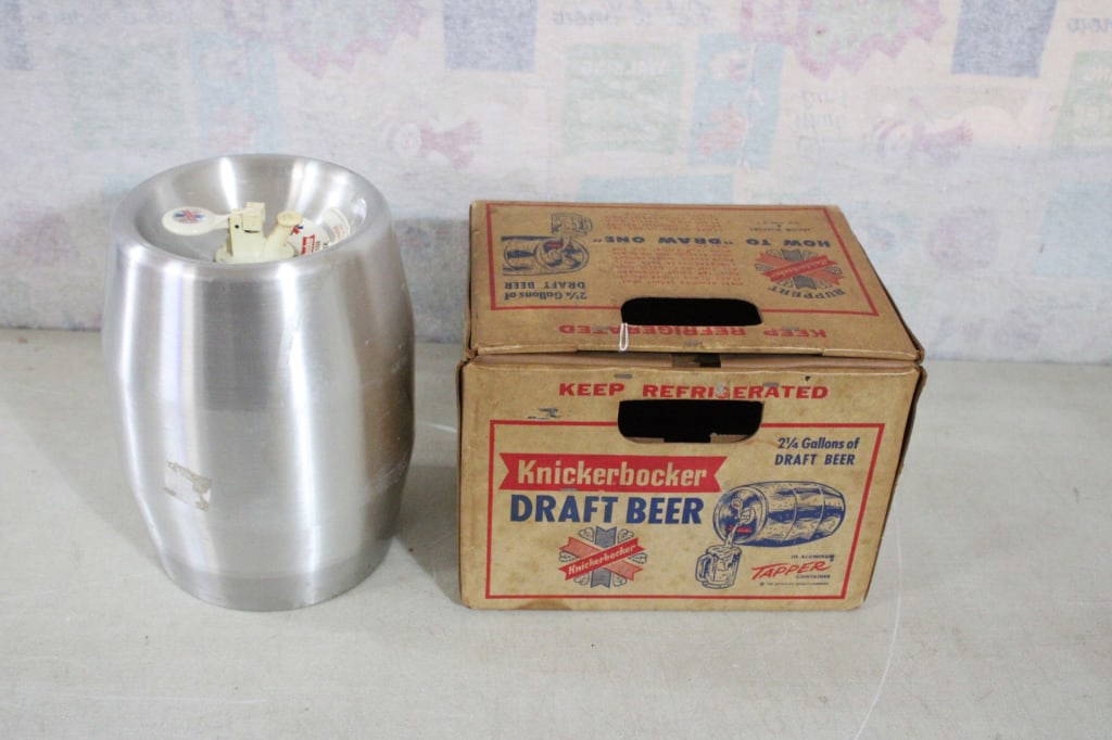 1965 Knickerbocker Beer Tapper Keg Hard To Find Auction