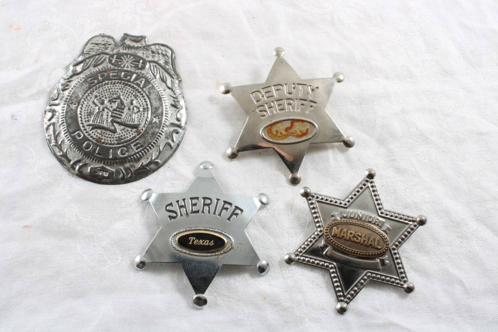 4 Sheriff, Deputy, Marshall, Police Badges Auction