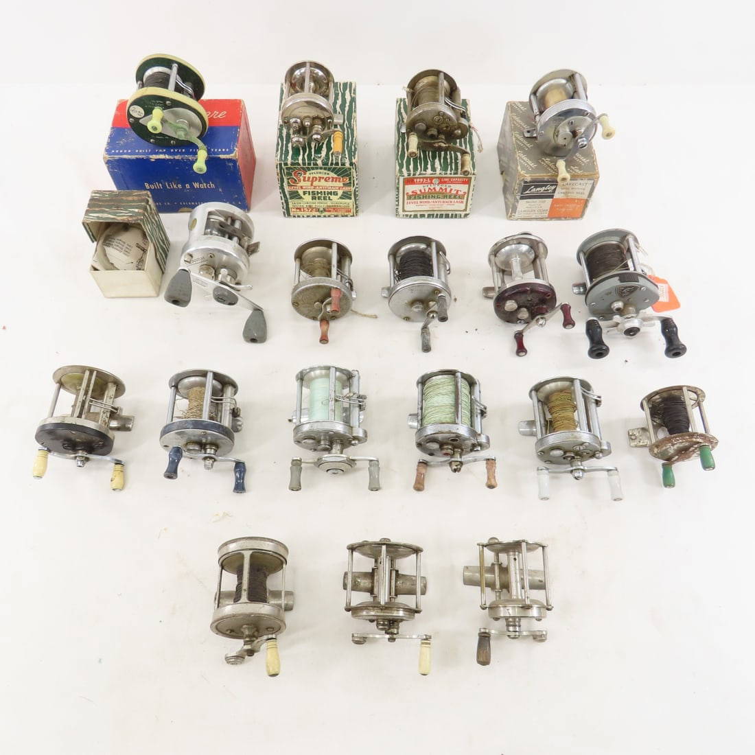 18 Vintage Bait Casting Reels Pflueger & More Auction