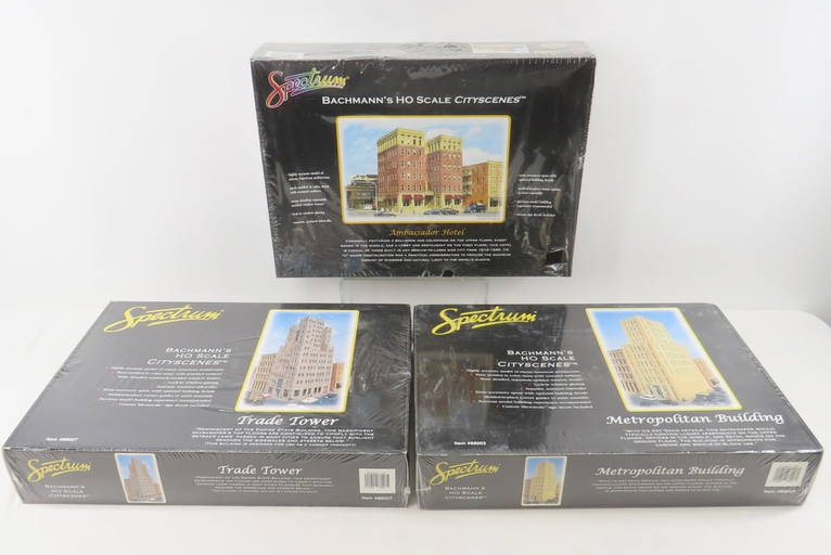 3 Spectrum Bachmann's Ho Scale City Scenes