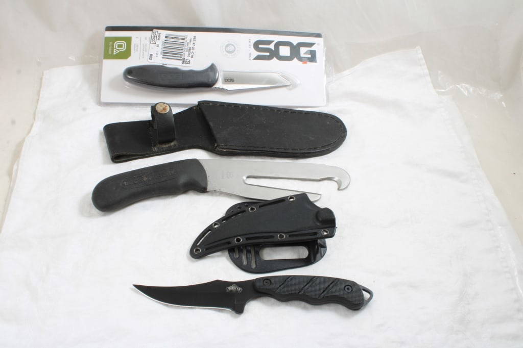 3 Fixed Blade Knives Nip- Sog, Buck Buster, Master Auction