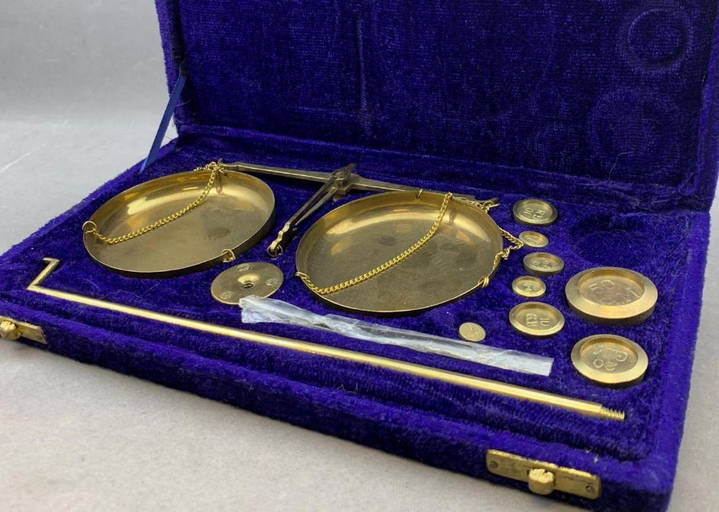 Antique Gatco Solid Brass Scale In Original Velvet Case