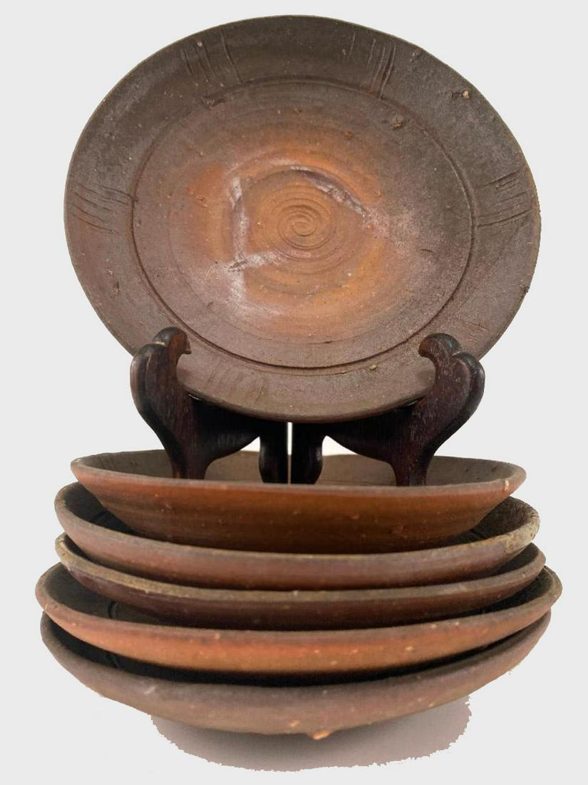 6 Japanese Bizen Ware Pottery Plates, Manner Of And Possibly By Toyo ...