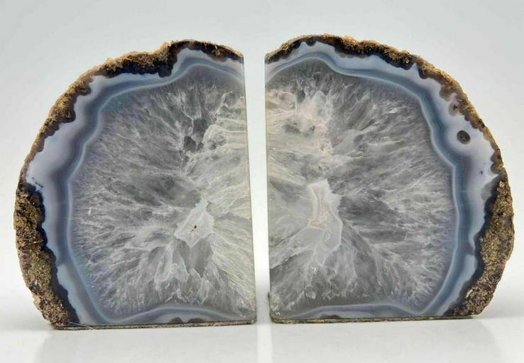 Pair Of Large Geode Bookends (#0012) on Jul 10, 2022 | Clark's Auction ...