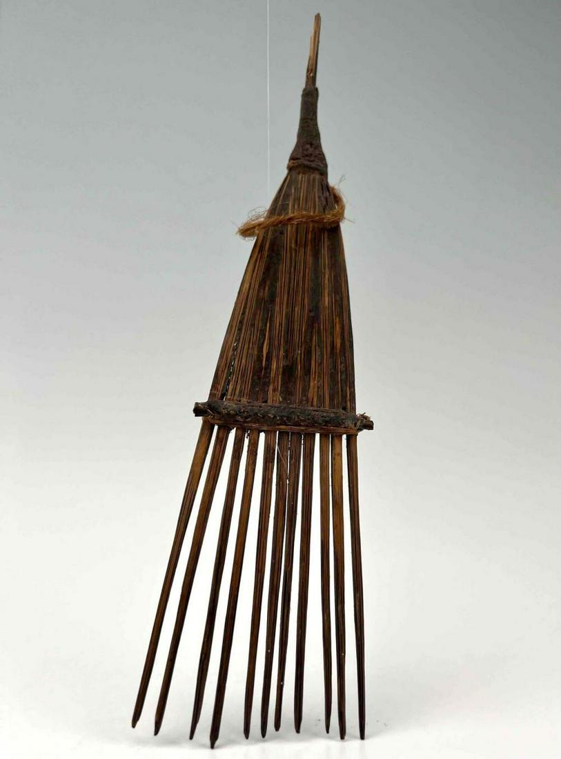 19th Century Solomon Islands Faa Wood & Resin Comb (#0257) on Apr 16 ...