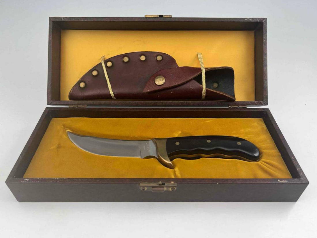Buck Kalinga Hunting Knife With Leather Sheath & Case Auction