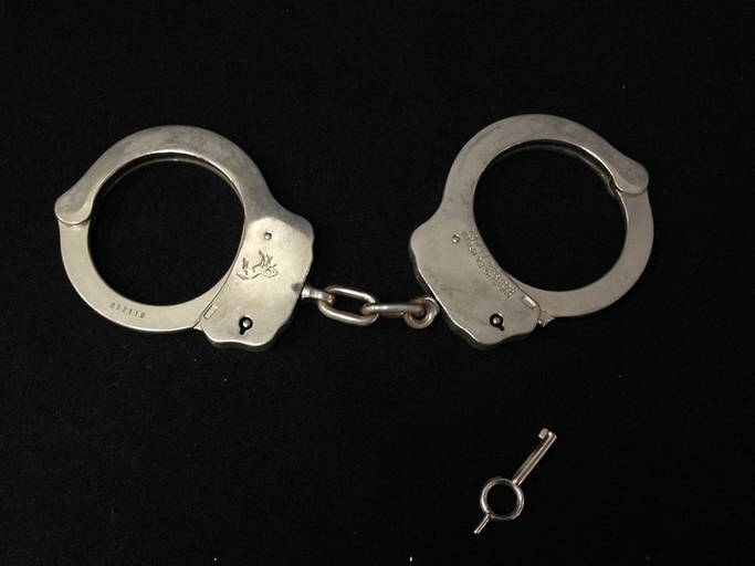 Rare Alert!!! Colt Handcuffs!!! W/key!!!