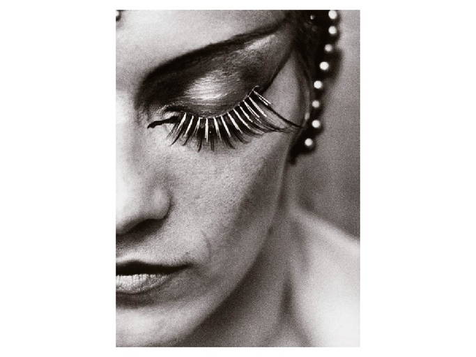 Andras Bankuti: Andrea Ladanyi Before A Performance