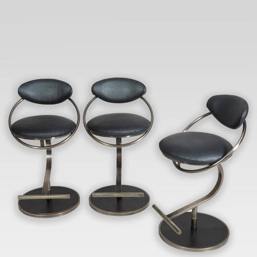 Three Bar Stools Dia Style
