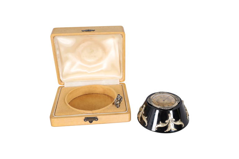 Obsidian Key Wind Clock