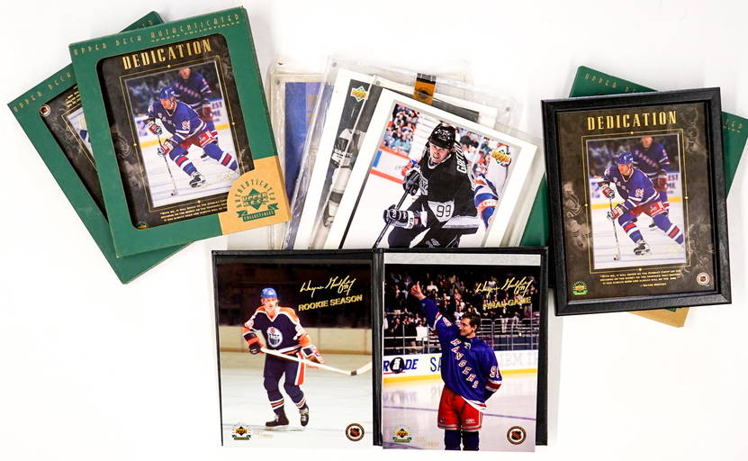 Wayne Gretzky Upa Facsimile Signatures