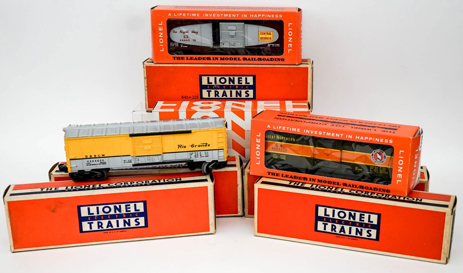 Lionel Train (8) Box Cars 6464 Series