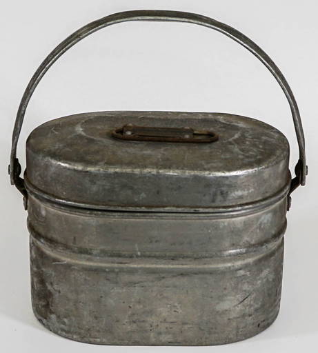 Vintage Wearever Aluminum Cookware Set