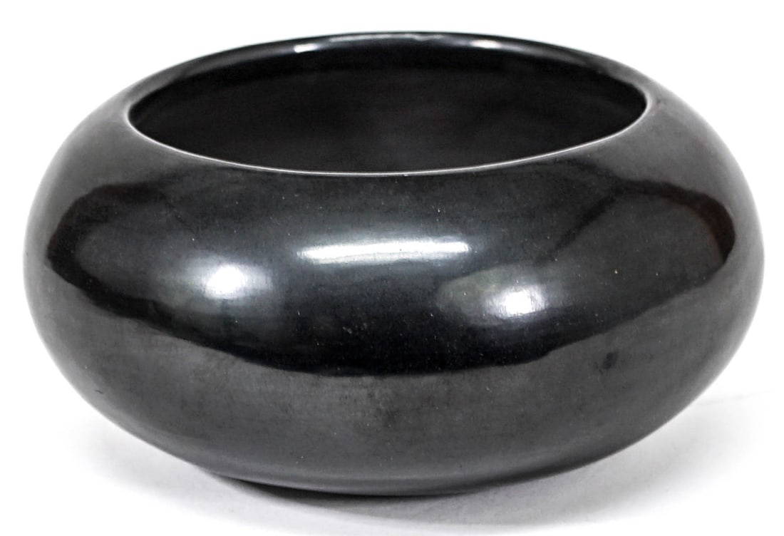 Maria Poveka Pueblo Black Pottery Bowl Auction
