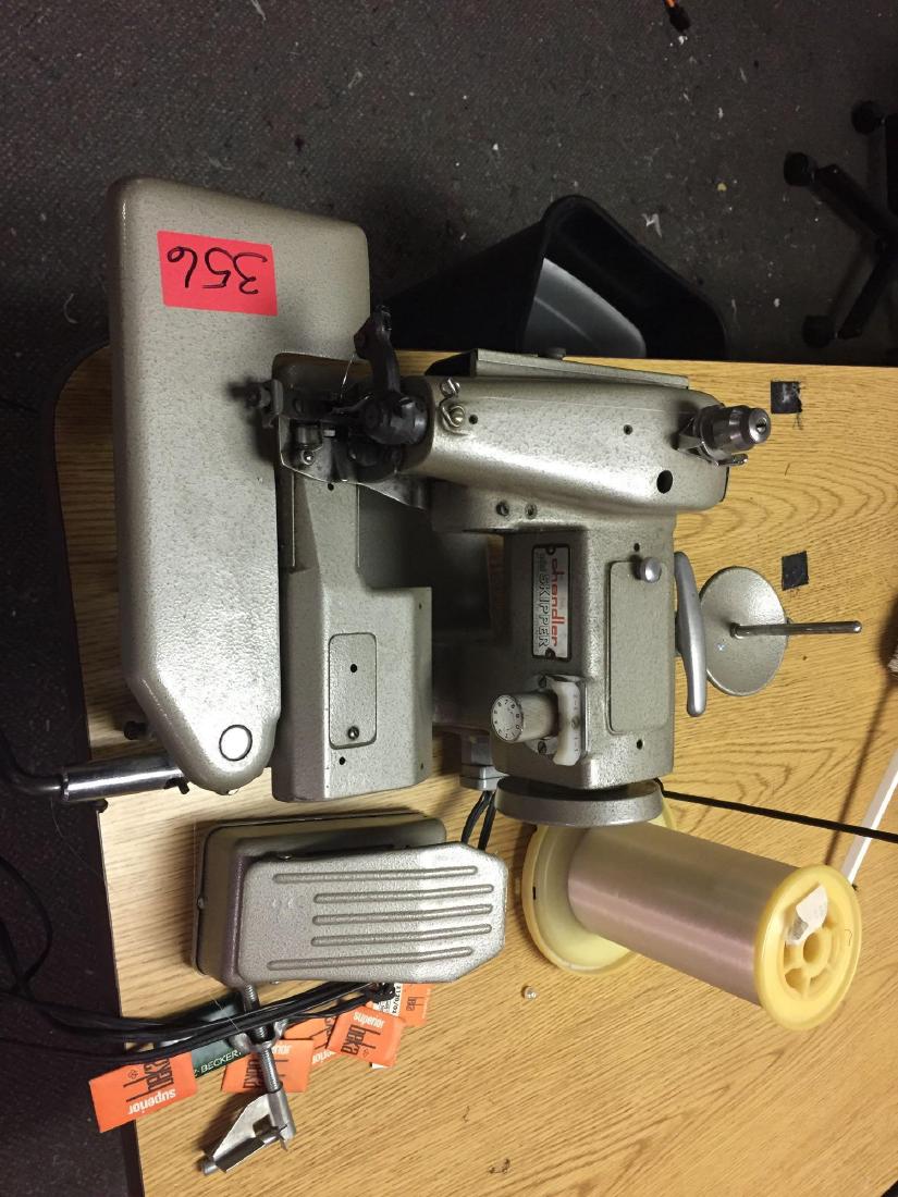 Chandler Mini Skipper Sewing Machine
