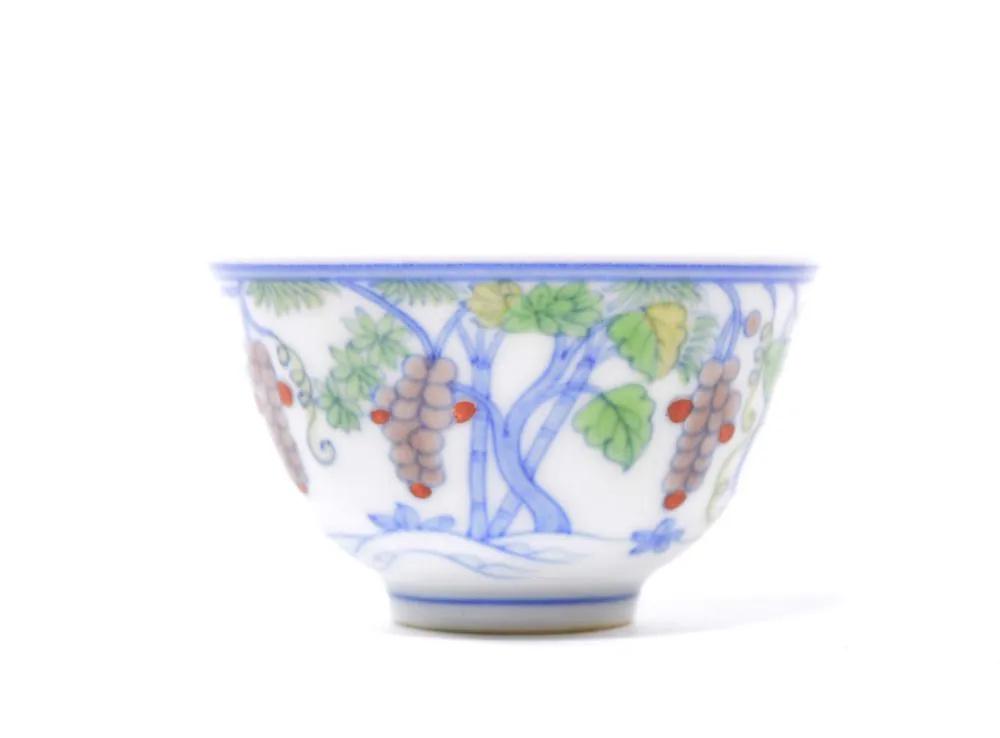 Chinese Ming Dynasty Chenghua Grapes Cup Auction