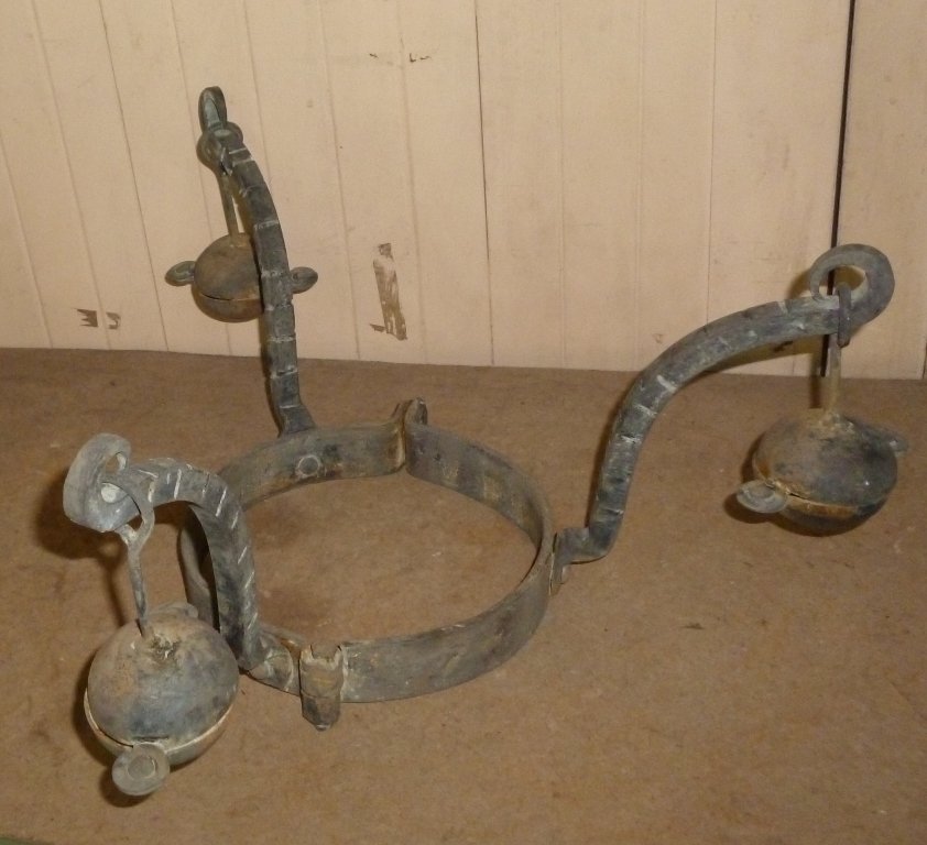 SLAVE TORTURE COLLAR WITH BELLS HEAVY STEEL