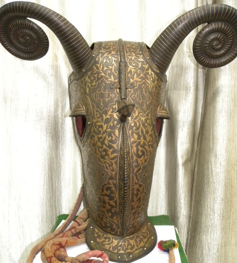 VINTAGE TURKISH HORSE WAR HELMET/FACE MASK SPIKE HORNS
