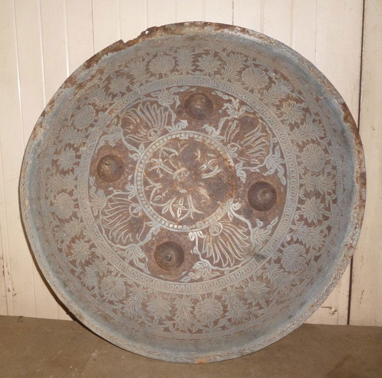 VINTAGE MILITARY WARRIOR SHIELD ETCHING WORK FLORAL