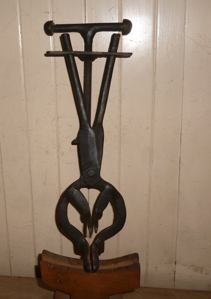 RARE PEAR OF ANGUISH TORTURE INSTRUMENT ENEMY TRUTH - Oct 25, 2019 ...