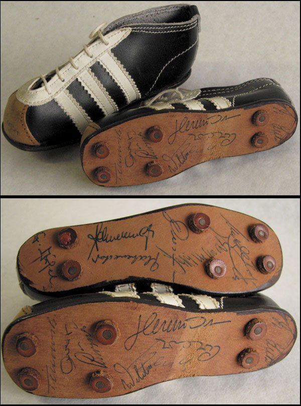 7289: Adidas Mini Football boots 1960 - Dec 13, 2008 | Agon Sportsworld ...