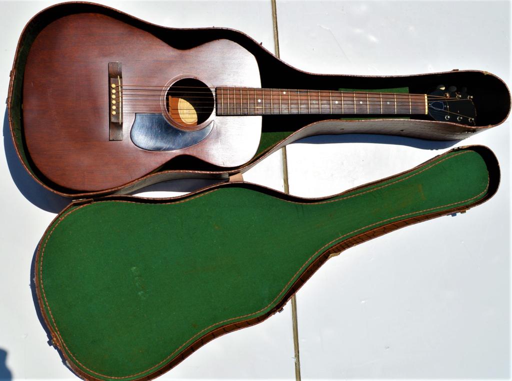 Vintage Guild Model M20 6 String Guitar Auction